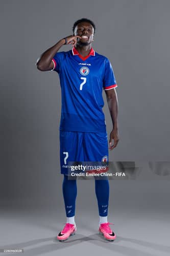 N°7 · Derrick Etienne Jr. · Galerie photos · Grenadiers 2026